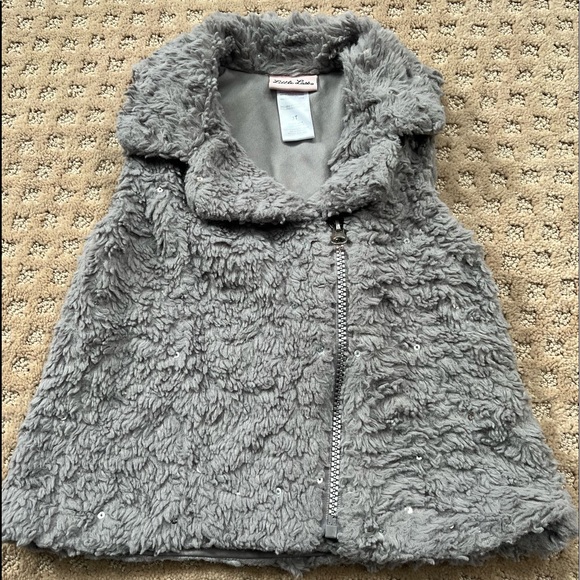 Little Lass | Jackets & Coats | 3t Faux Fur And Sequins Vest | Poshmark